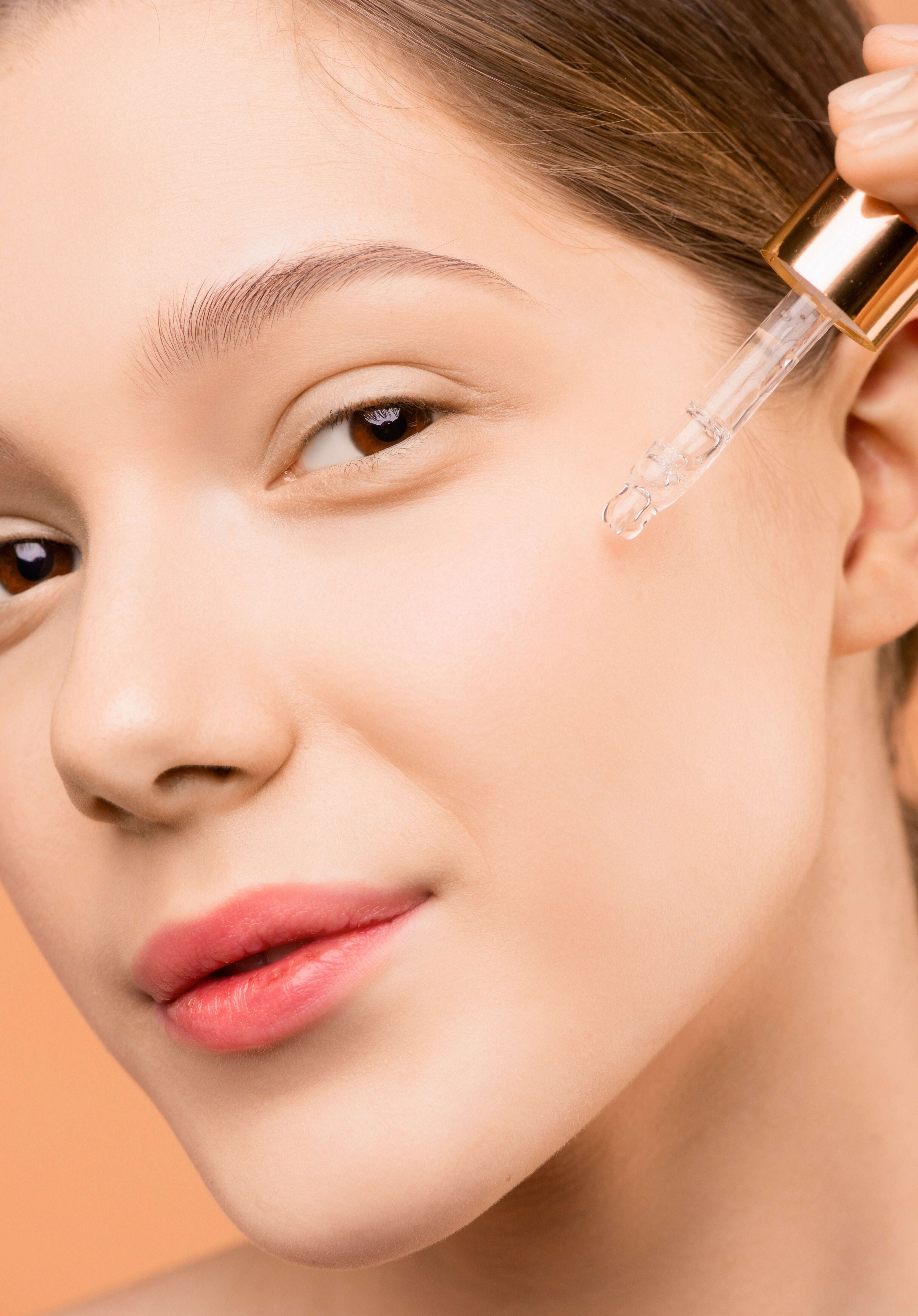 How to Use Facial Oil - KULCBD.com